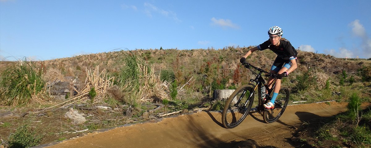 Lizzie Orchard – Motomuck_usa